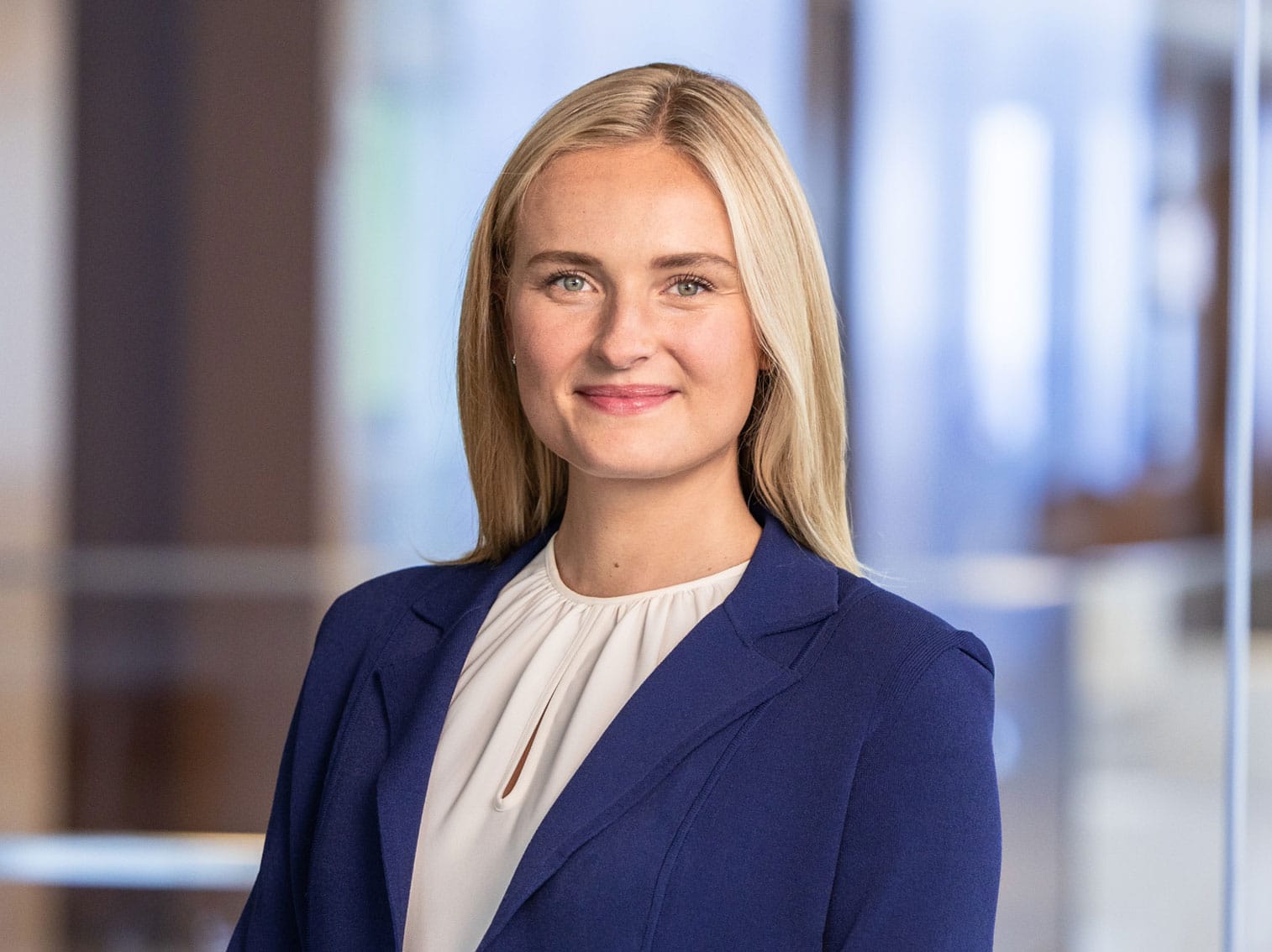 Stephanie McDermott — Advent International